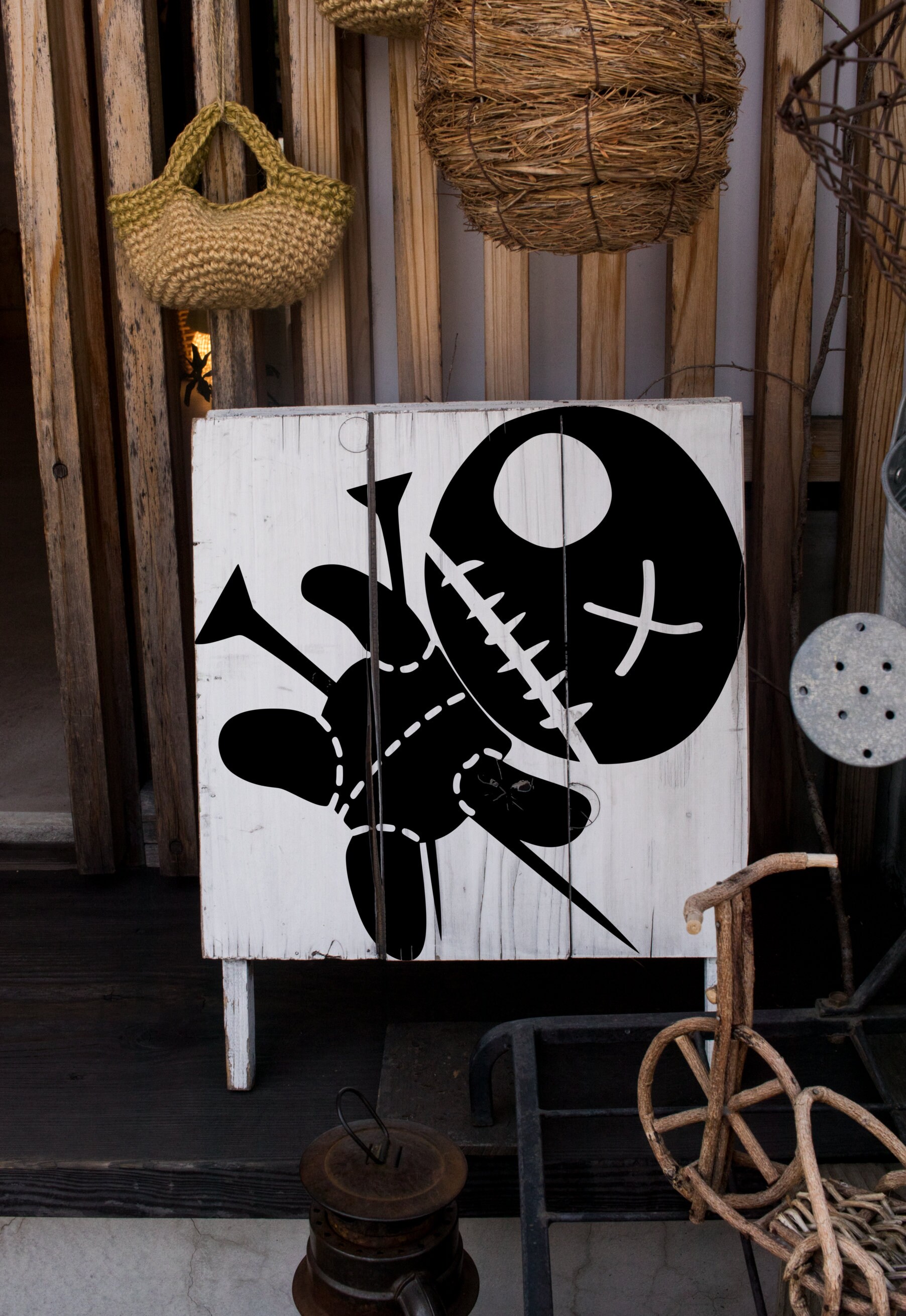 Voodoo Doll With Pins / SVG DXF EPS / Cursed Voodoo Doll Stuck With 2 ...