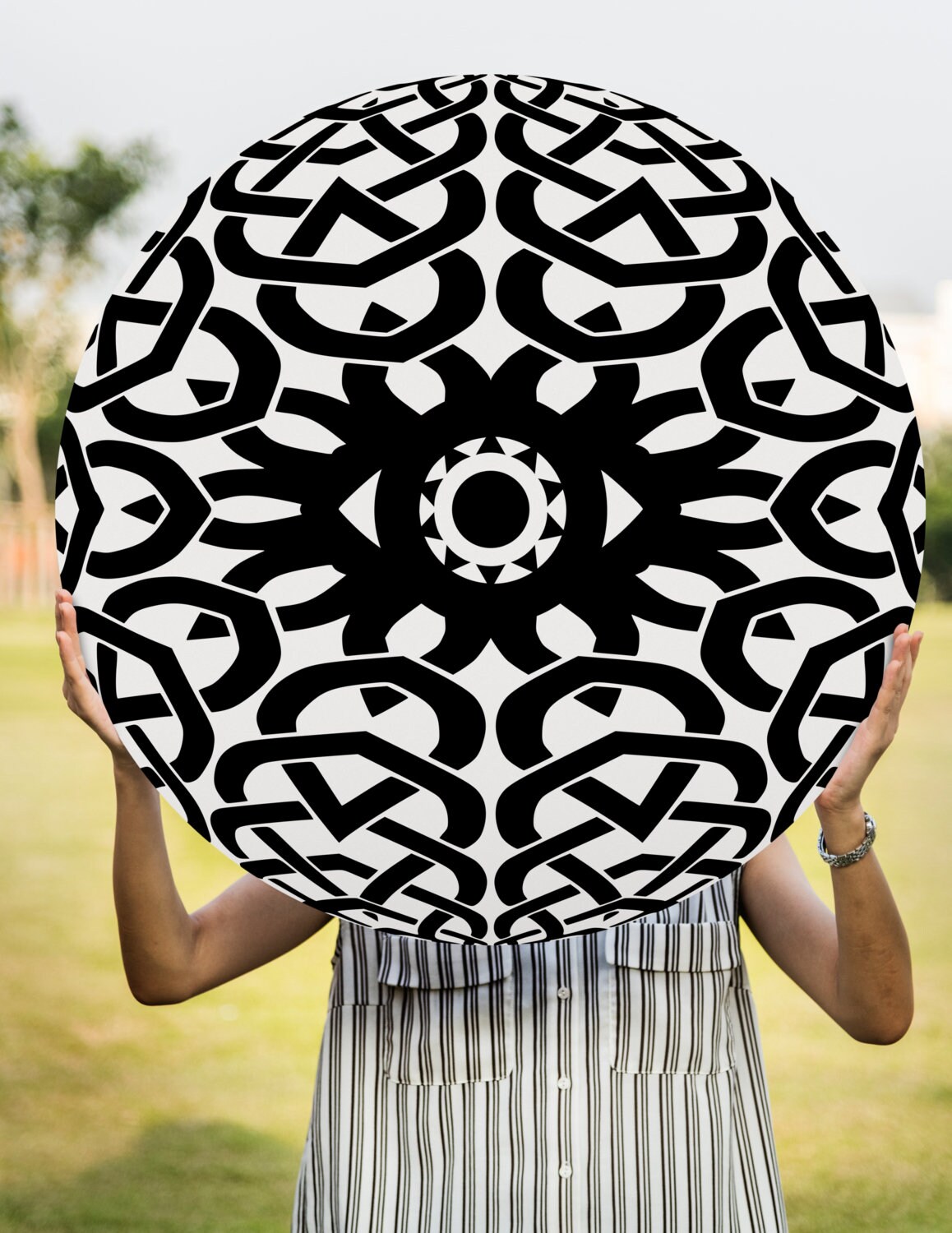 Optical Illusion Sun Eye 3D Sphere Stencil With Celtic Knot Design ...
