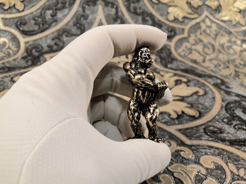 Gorilla Bodybuilding Gym Bronze Figure Statuette Statue Sculpture ...