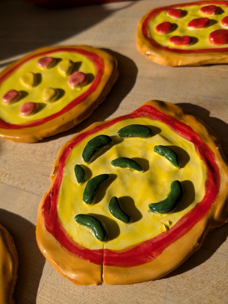 Ceramic Pizza Figurines, Set of 4 - Etsy