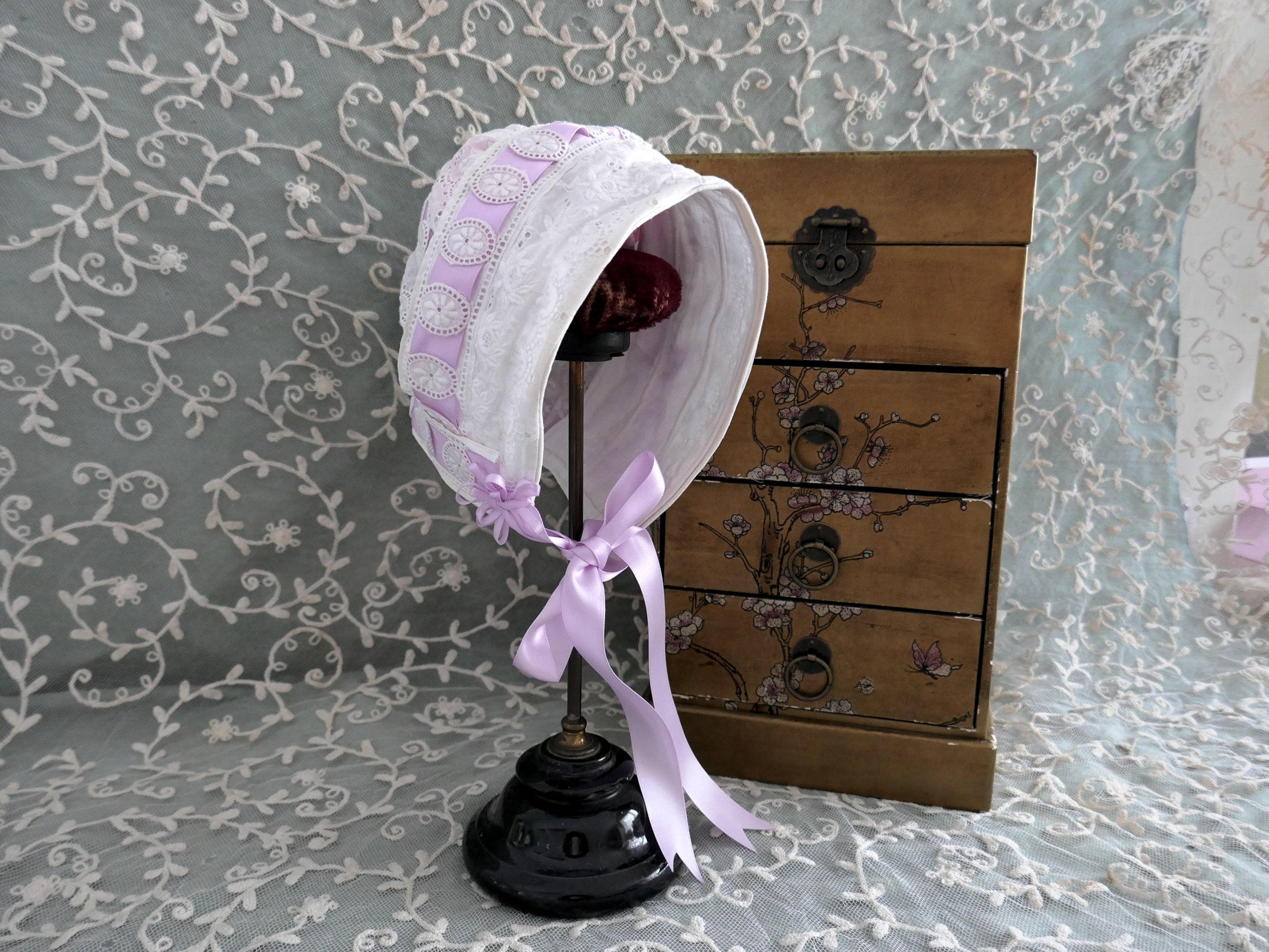 An Antique or Vintage Broderie Anglaise Baby or Small Child's Bonnet or ...