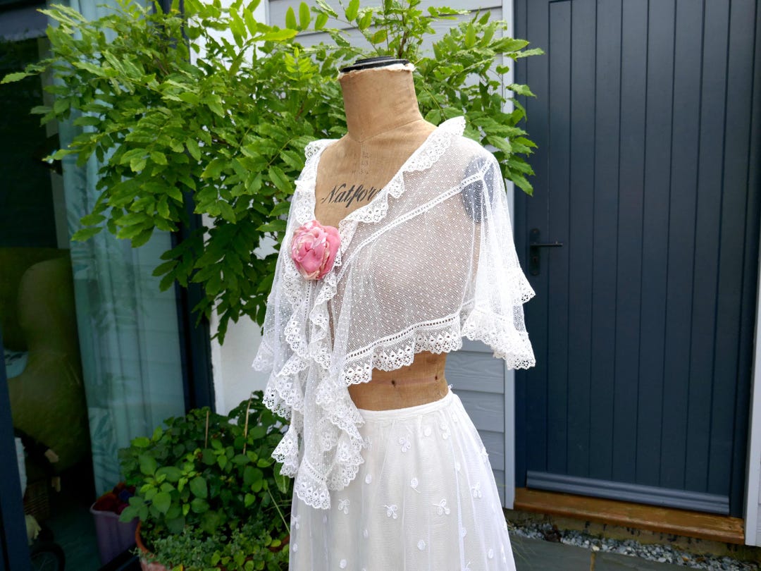 An Antique Victorian Spotted Tulle Lace Bridal Shawl or Fichu With ...