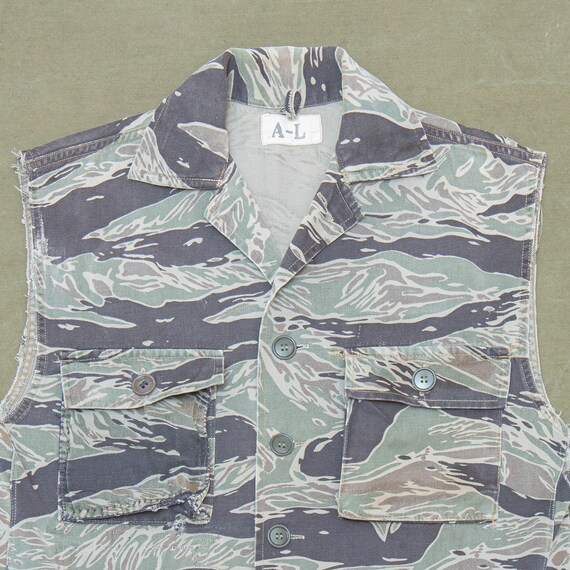 Original 60s Vintage 'Silver' Tigerstripe Vest - X-Sm… - Gem