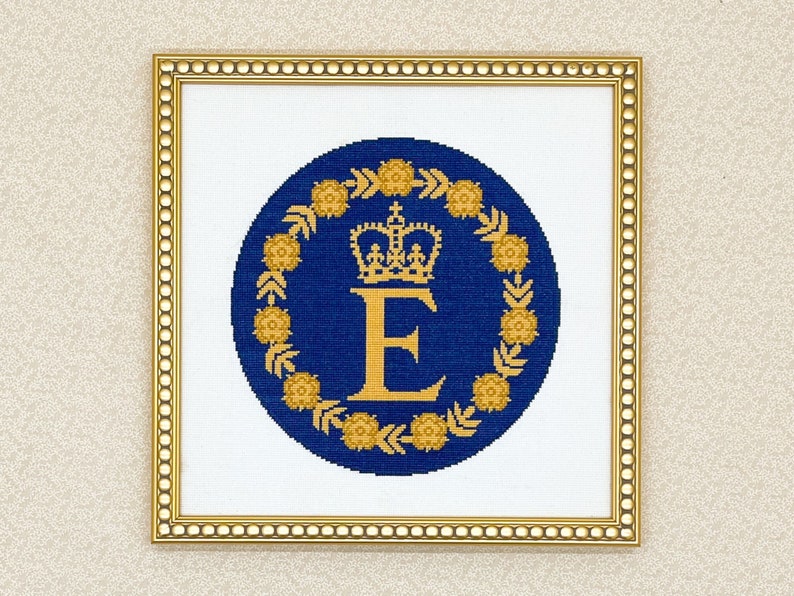 Elizabeth II Cross Stitch Pattern: Queen’s Personal Flag | PDF Instant ...