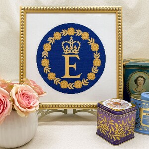 Elizabeth II Cross Stitch Pattern: Queen’s Personal Flag | PDF Instant ...