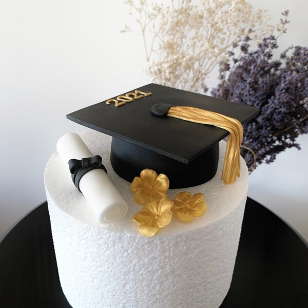 Fondant Cake Toppers - Etsy