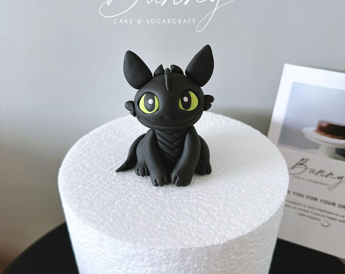 Ready to Ship - Toothless Dragon Fondant Cake Topper - Etsy UK