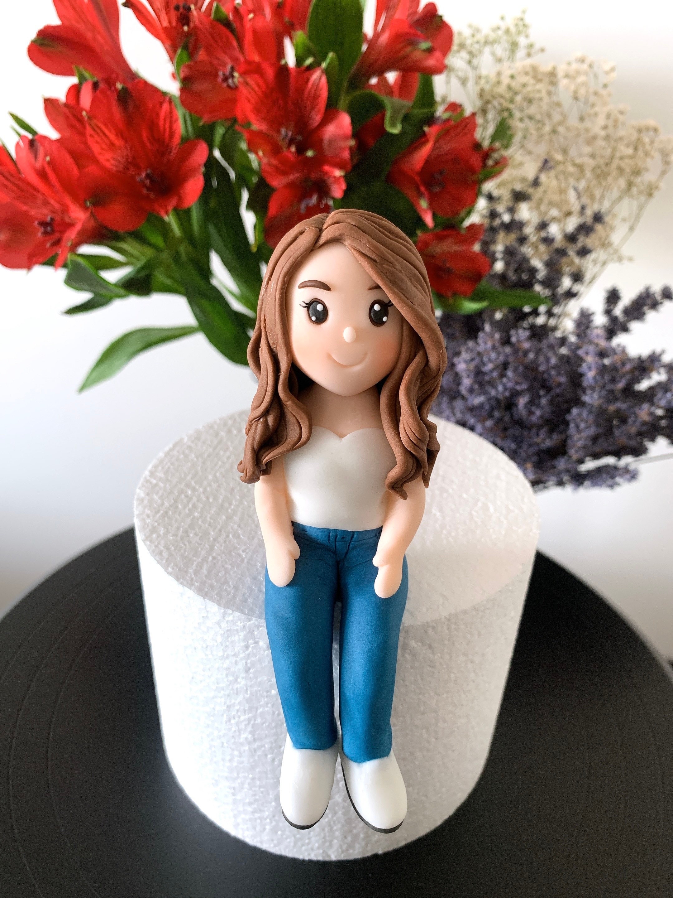 Personalised Seated Female Figure Fondant Cake Topper - Etsy