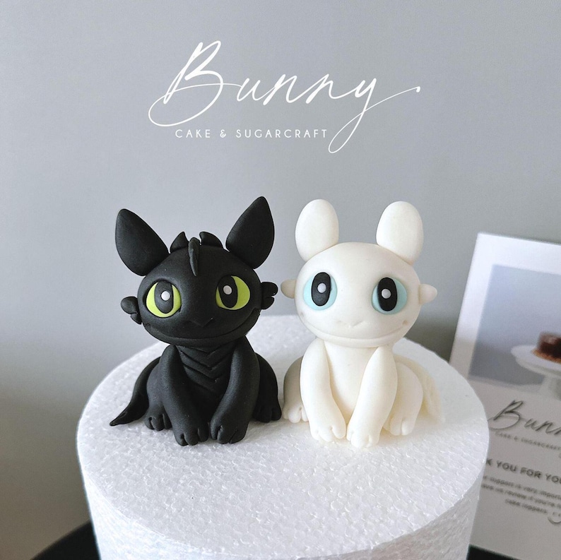 Toothless Dragon/light Fury Dragon Fondant Cake Topper - Etsy