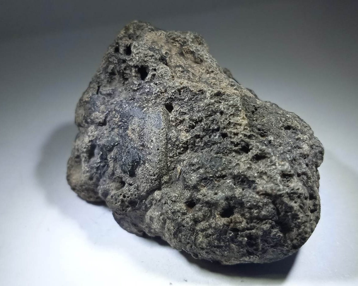 Lunar Achondrite Meteorite Breccia Vesicular Basalt Rich in Ilmenite ...