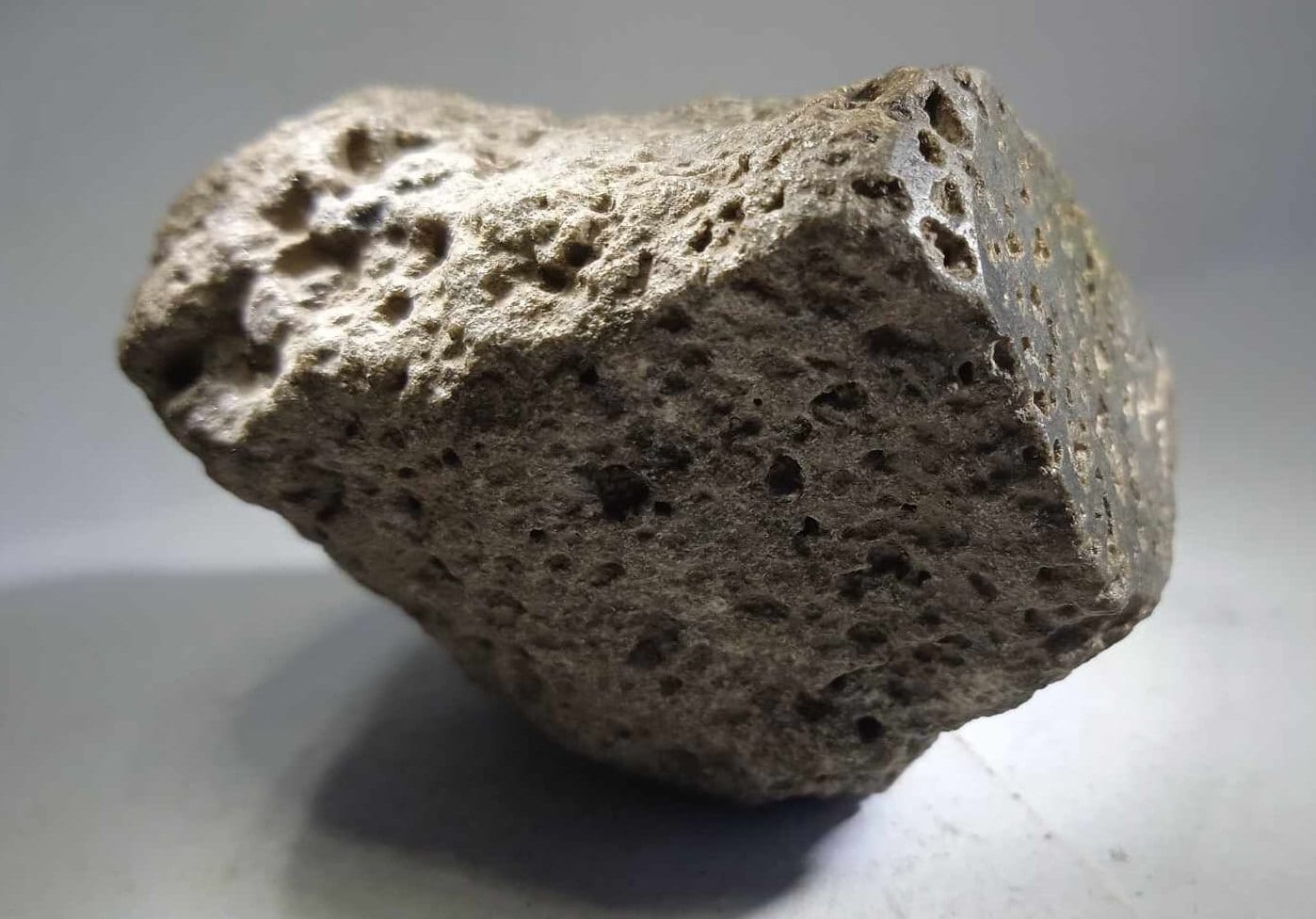 Fragment of Lunar Meteorite Basalt Vesicular Ilmenite / 45.39 G - Etsy