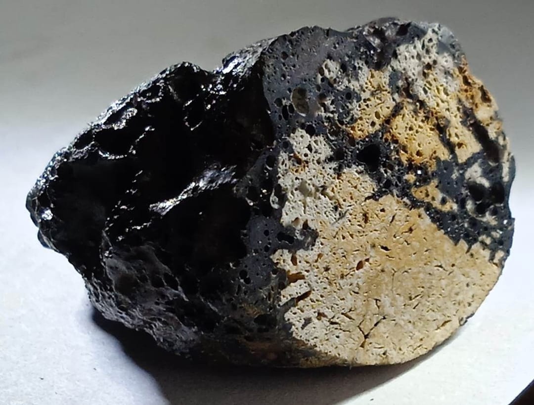 Superb Lunar Impactite Meteorite Feldspar Molten Breccia With Vitrified ...