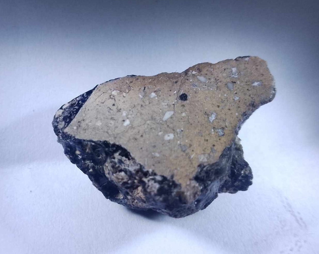 Magnifique Fragment De Météorite Lunaire Brèche D'impact Régolithe Avec ...