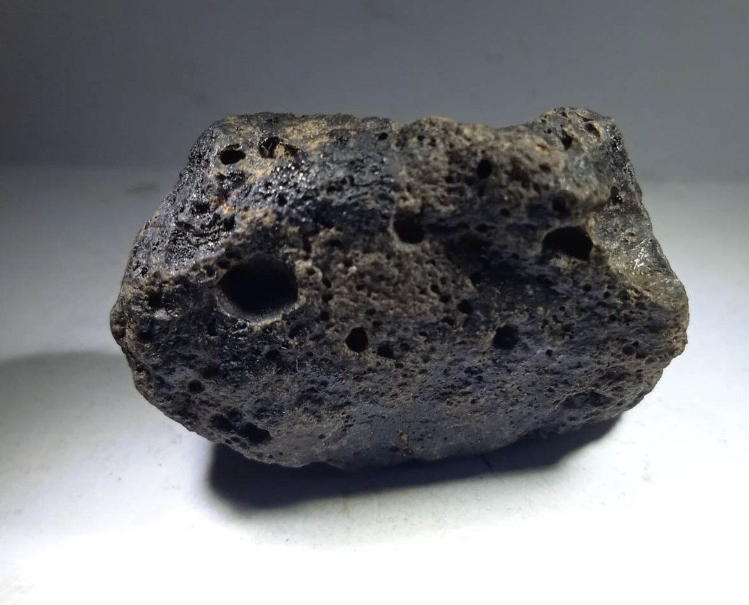 Meteorite Achondrite Lunar Vesicular Basalt of Ilmenite Rich in Olivine ...