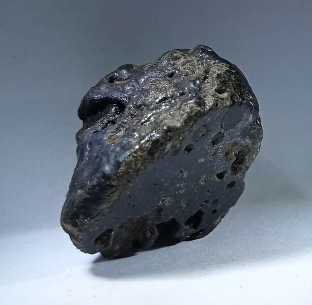 Meteorite Achondrite Lunar Vesicular Basalt Rich in Ilmenite With ...