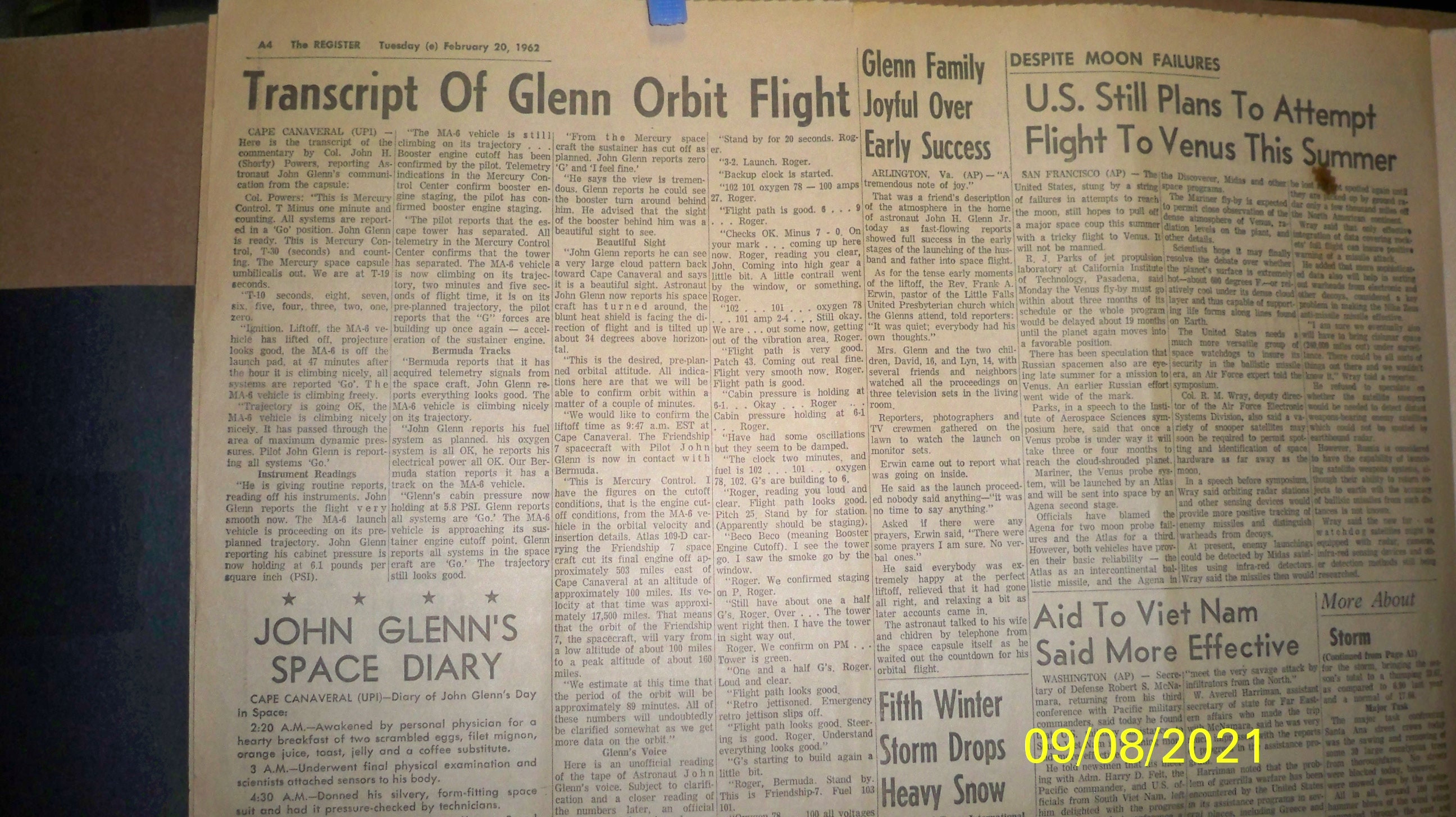 Newspaper - the Register - GLENN BACK From ORBIT - February 20, 1962 - Etsy