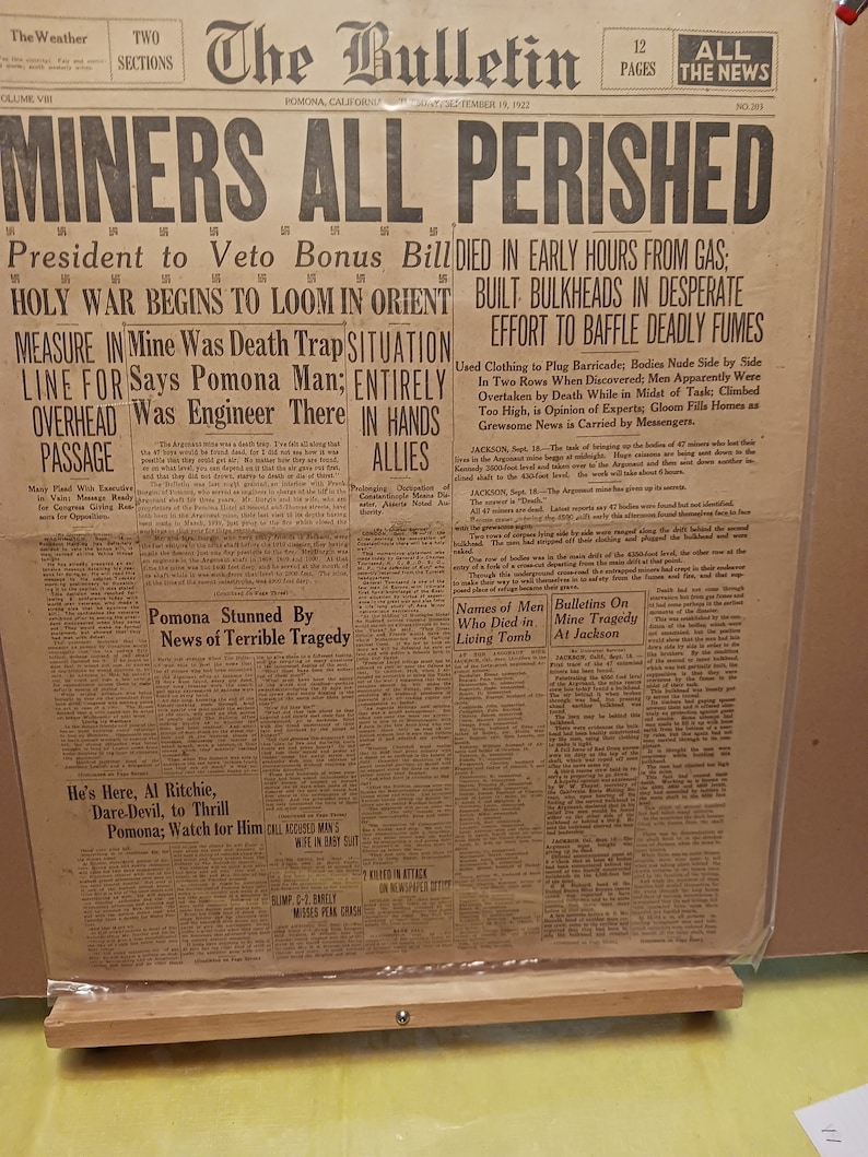 Newspaper -the Bulletin - MINERS PERISH in MINE - September 19, 1922 - Etsy