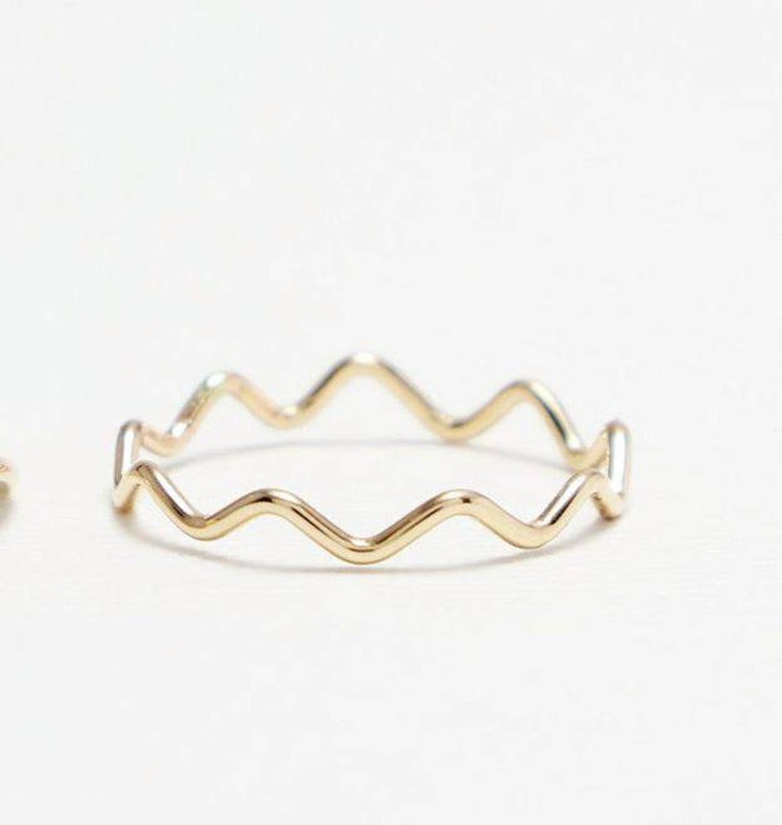 9K Solid Gold Wavy Wave Ring Stacking Dainty Minimalist Zig - Etsy