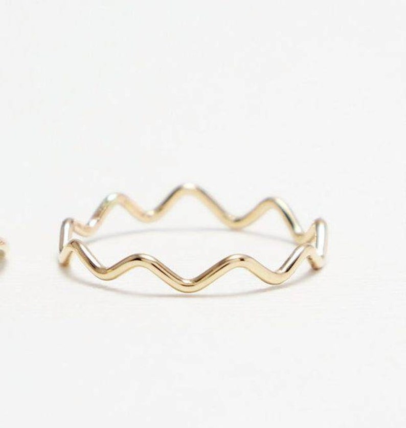 9K Solid Gold Wavy Wave Ring Stacking Dainty Minimalist Zig - Etsy
