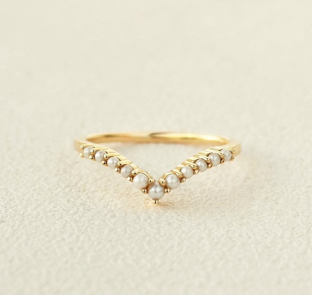 Vintage 14K Solid Gold Thin Band Ring Chevron Tiny Round Pearl Studded ...