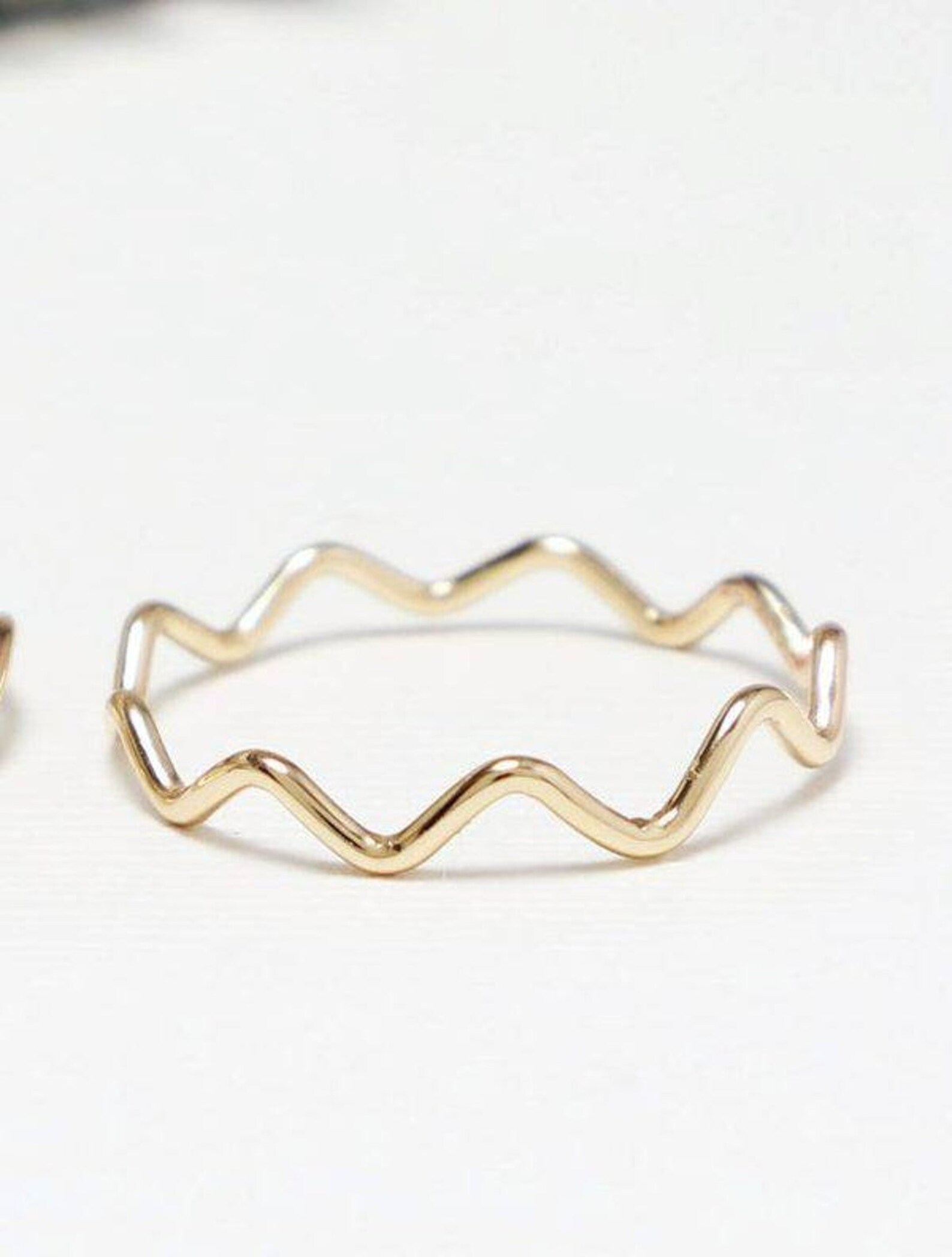 9K Solid Gold Wavy Wave Ring Stacking Dainty Minimalist Zig | Etsy