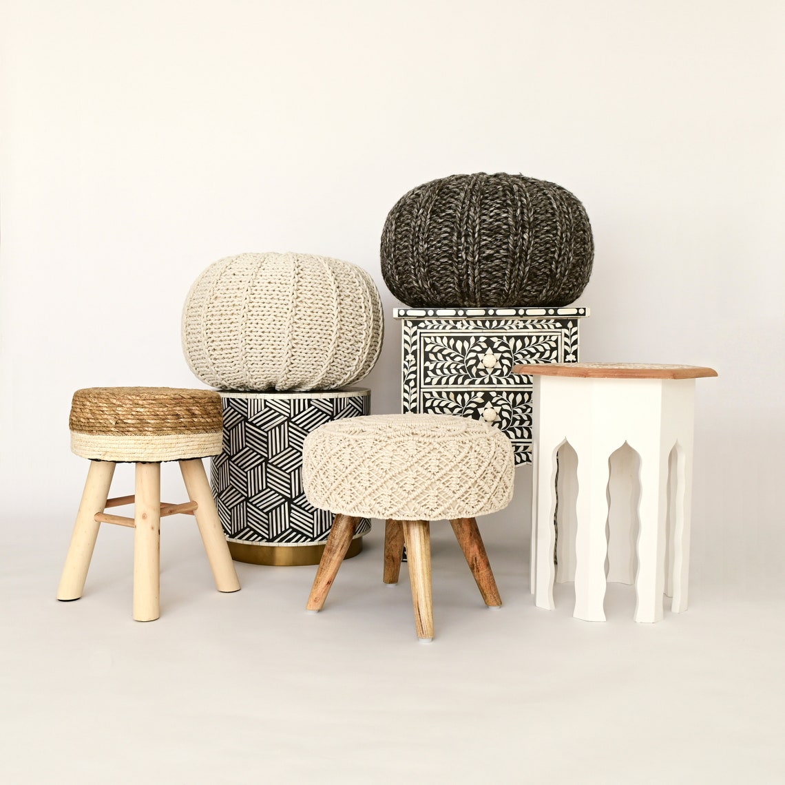 Boho Hocker mit Holz Beinen Mandala Pflanzenhocker Macramé - Etsy.de