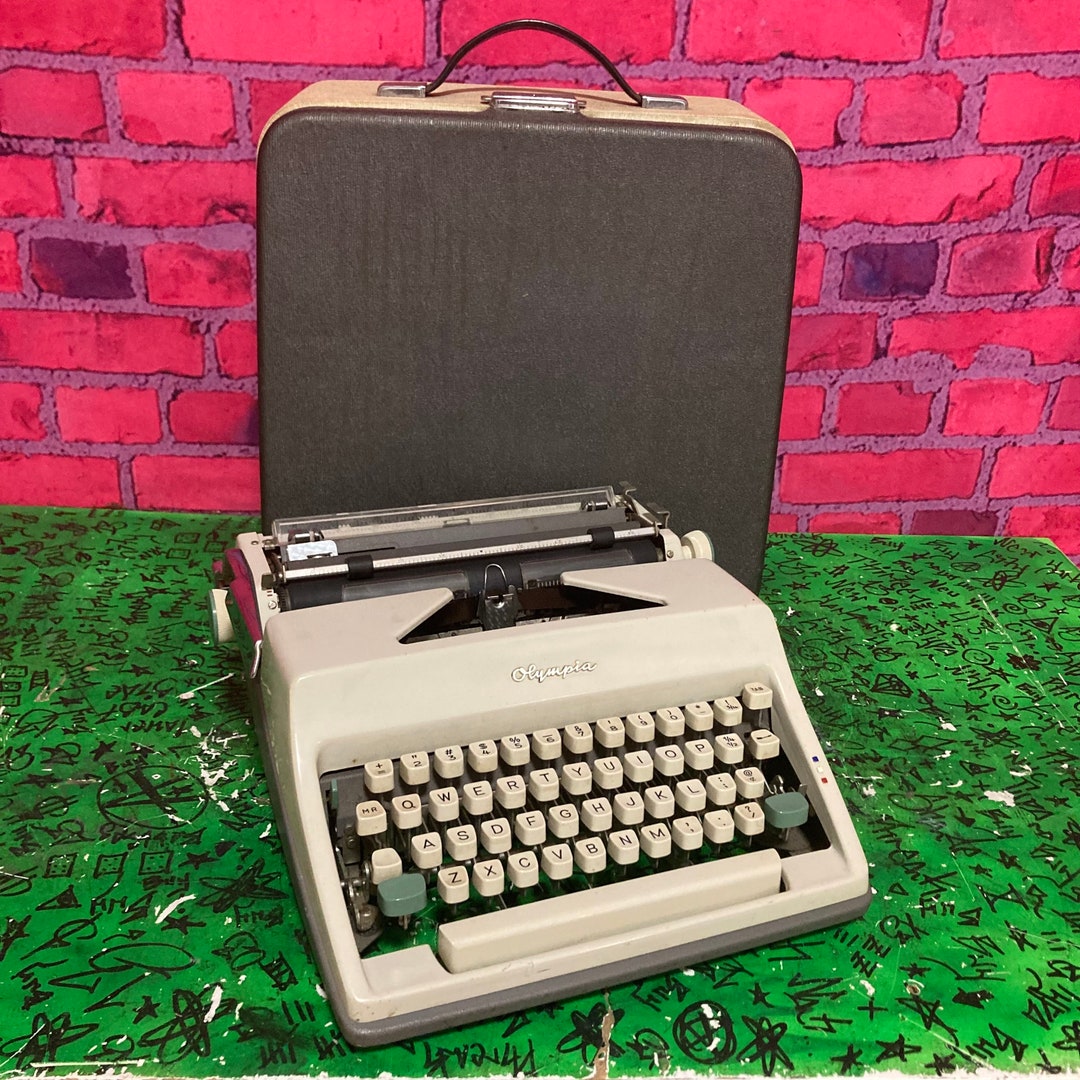 FULLY FUNCTIONAL Olympia SM9 Deluxe Vintage Typewriter X White With Teal Accents X New Ribbon X ...