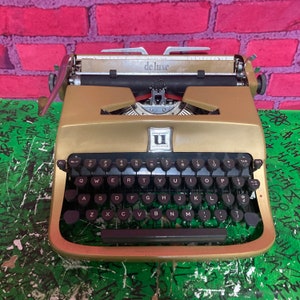 RARE FULLY FUNCTIONAL Gold Underwood Golden Touch Vintage Typewriter X ...
