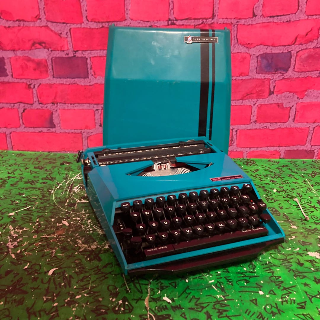 FULLY FUNCTIONAL Smith Corona Super G Typewriter X Coastal Blue X ...
