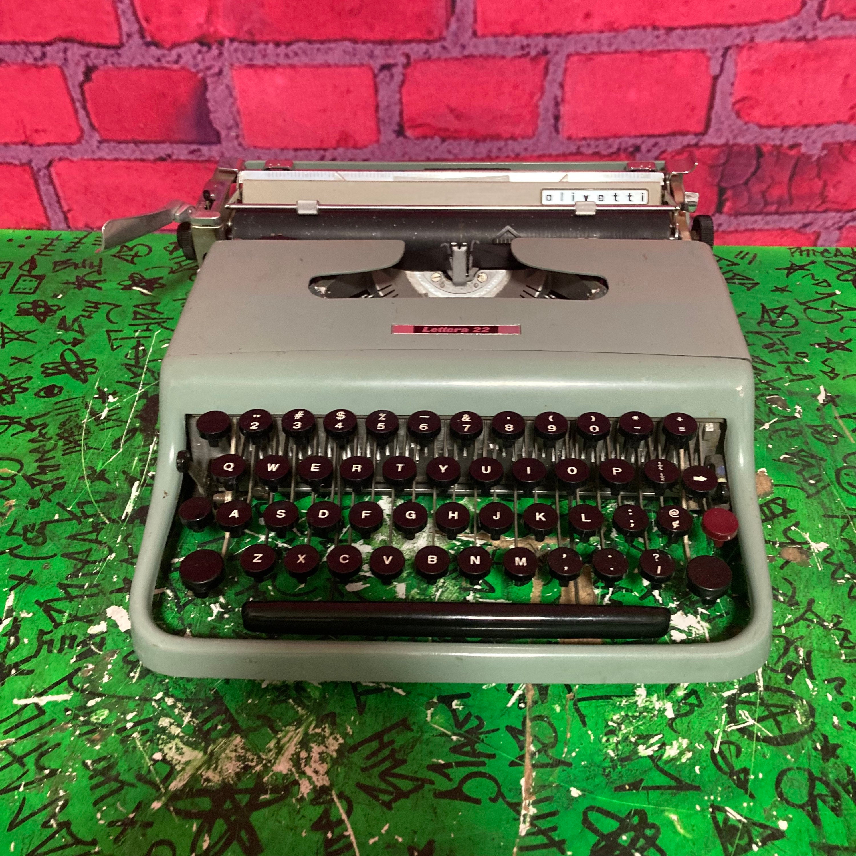 FULLY FUNCTIONAL Olivetti Lettera 22 Vintage Typewriter X Made in Spain ...