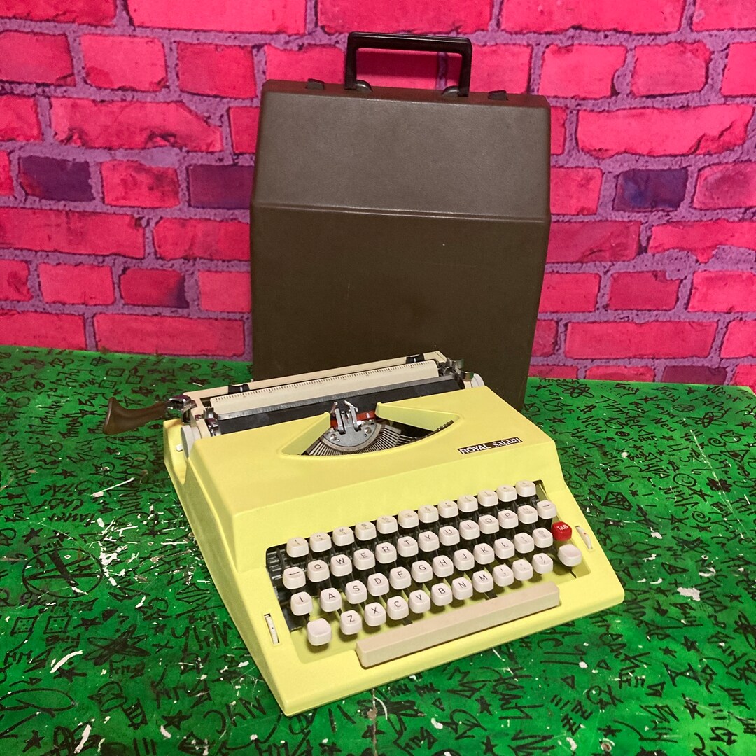 CUSTOM FULLY FUNCTIONAL 1980s Royal Safari Typewriter X Pale Yellow X ...