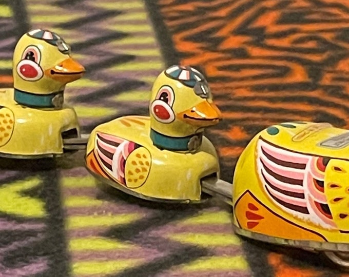 Vintage 1970s - 1980s Tin Wind up Duck Collectible Toy, Unopened in Box ...