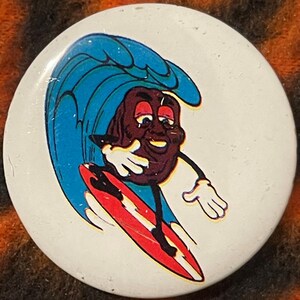 Vintage 1980s Complete Set All 9 California Raisins Tin Pins WOW the ...