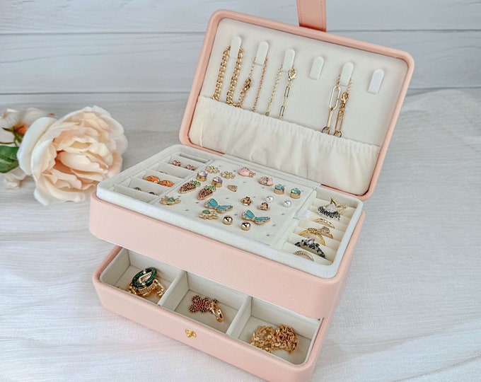 Jewelry Box With Multiple Earring and Ring Compartments Vintage Mele ...