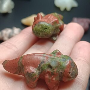 AXOLOTL, Crystal Carved Axolotl, Small Crystal Axolotls, Crystal Desk ...