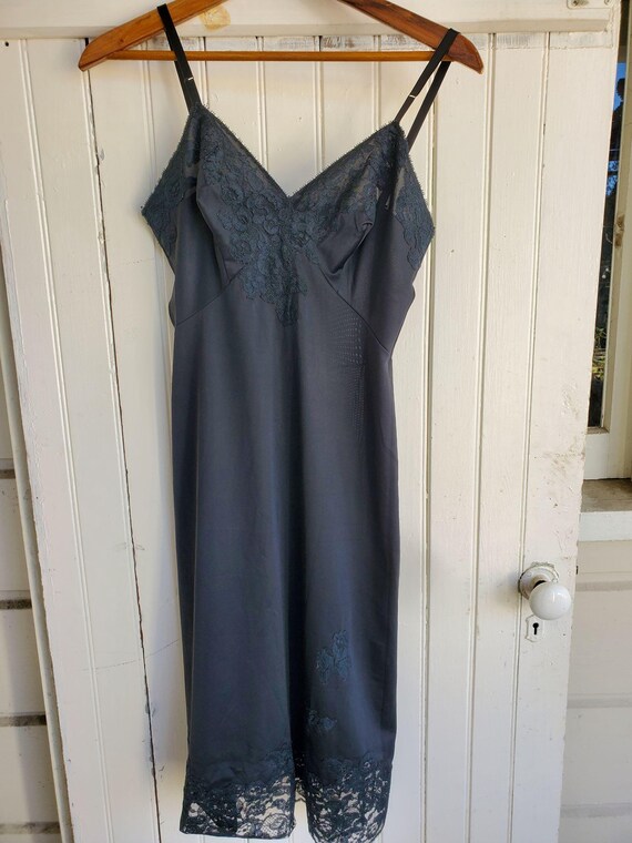 Mid-century black Van Raalte full slip, 34A - Gem