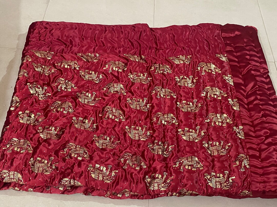 Red Satin Silk Razai Blanket Throw, Cotton Filling Warm Winter Quilt ...