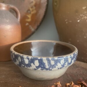 Primitive Spongeware Bowl - Etsy