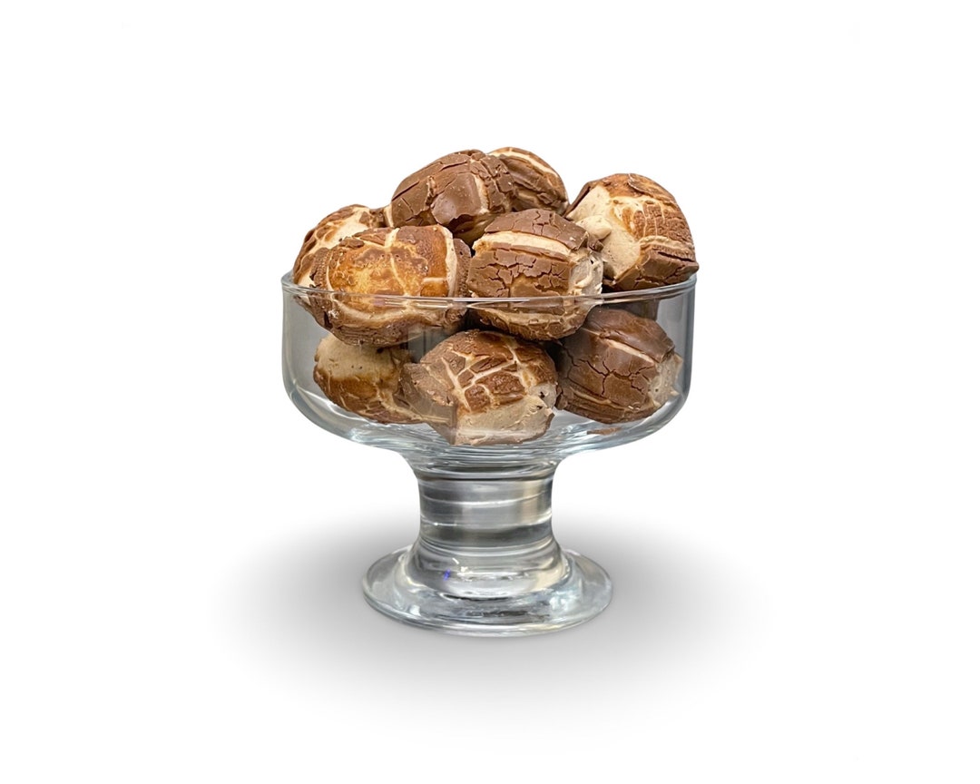 Freeze Dried Chocolate Charlie Puffs - Chocolate Strawberry Candy ...