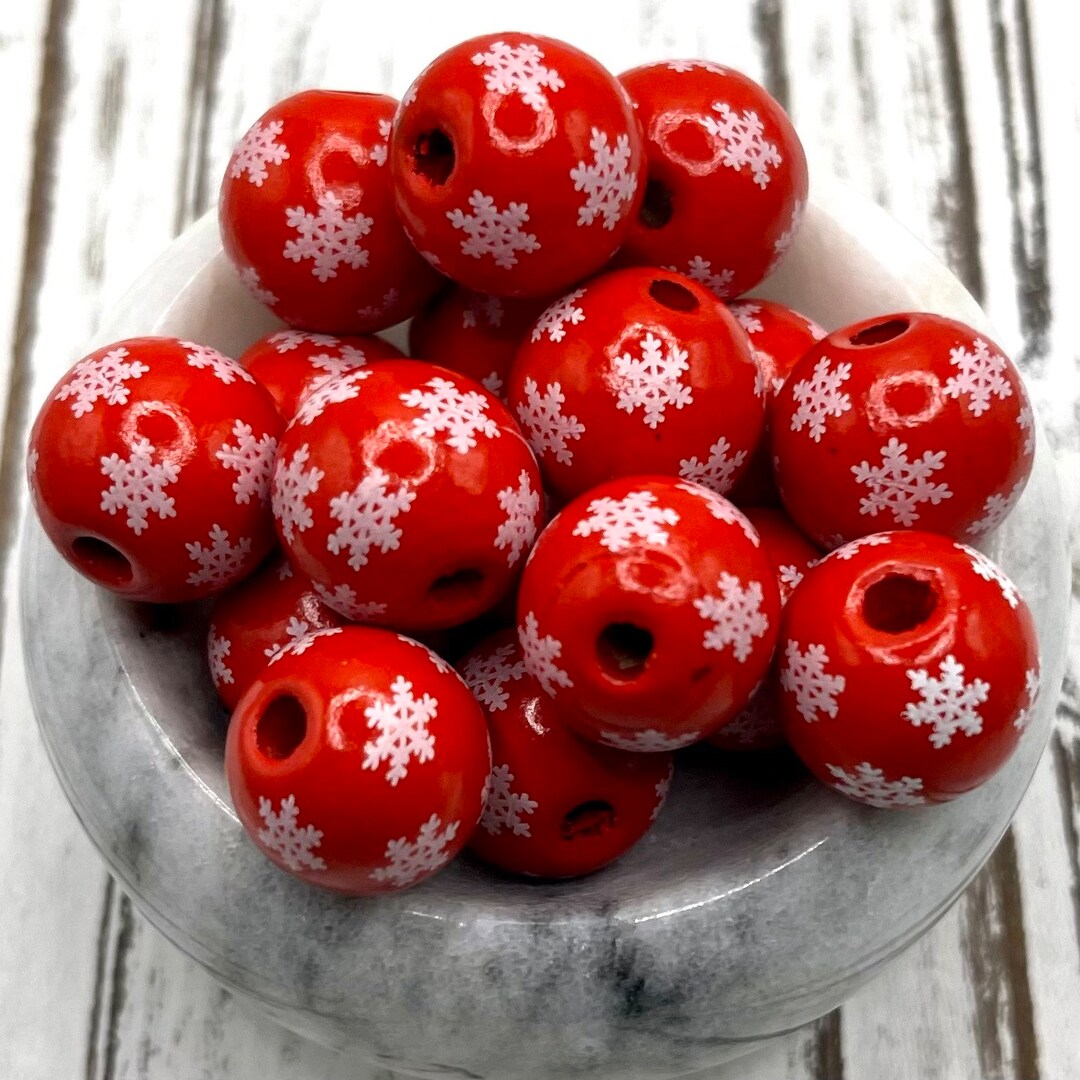 15.5 X 14.5mm Red White Snowflake Christmas Bead Garland / Farmhouse ...
