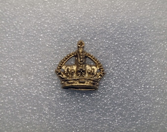 Crown Pin - Etsy