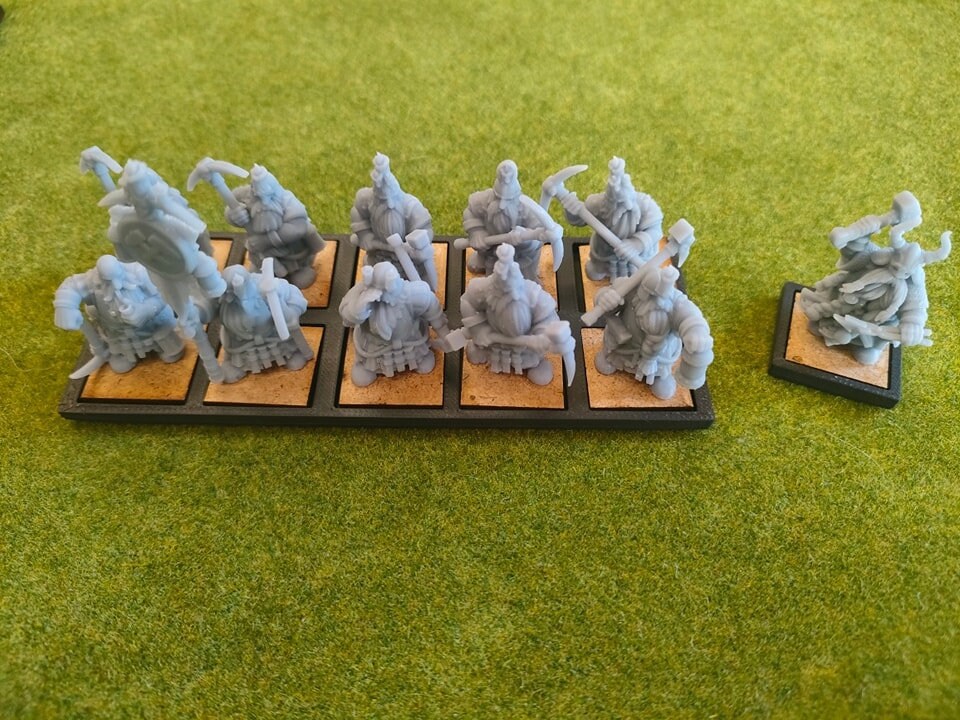 Box of Dwarven Kingdom Army Miniatures - Etsy