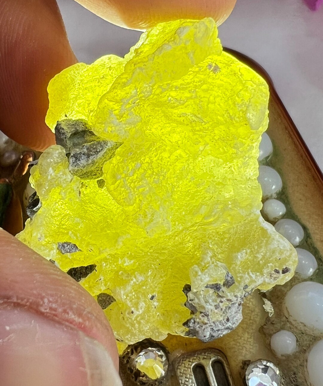 Yellow Brucite Stone 36 Carat Mineral Specimen, Killa Saifullah ...