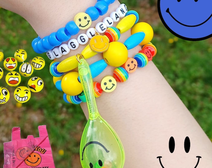 Glaggleland Webcore Smiley Face Bracelet Set - Etsy