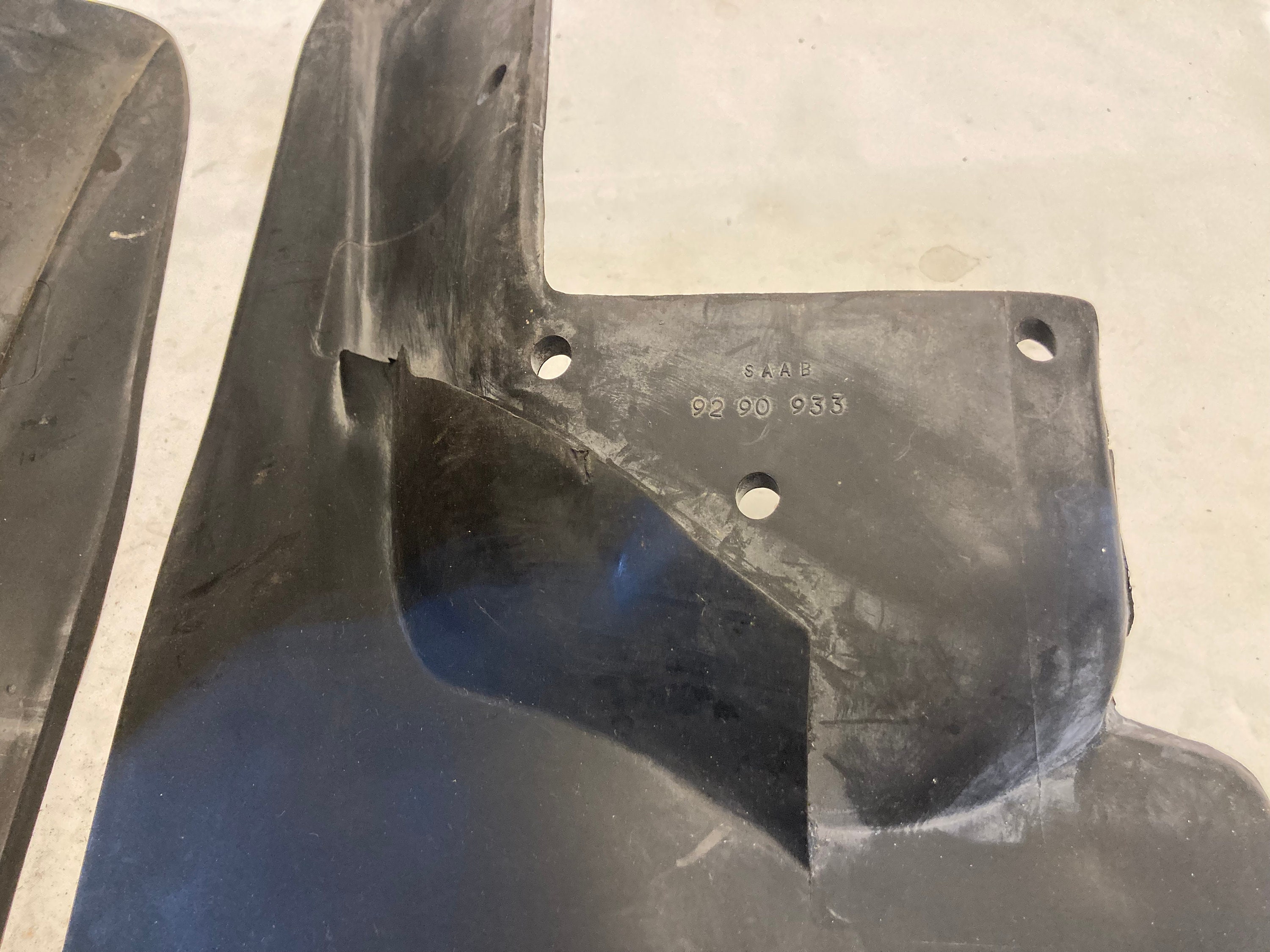 Saab 900 Classic Baffle Mud Flaps RH 9290941 LH 9290933 - Etsy