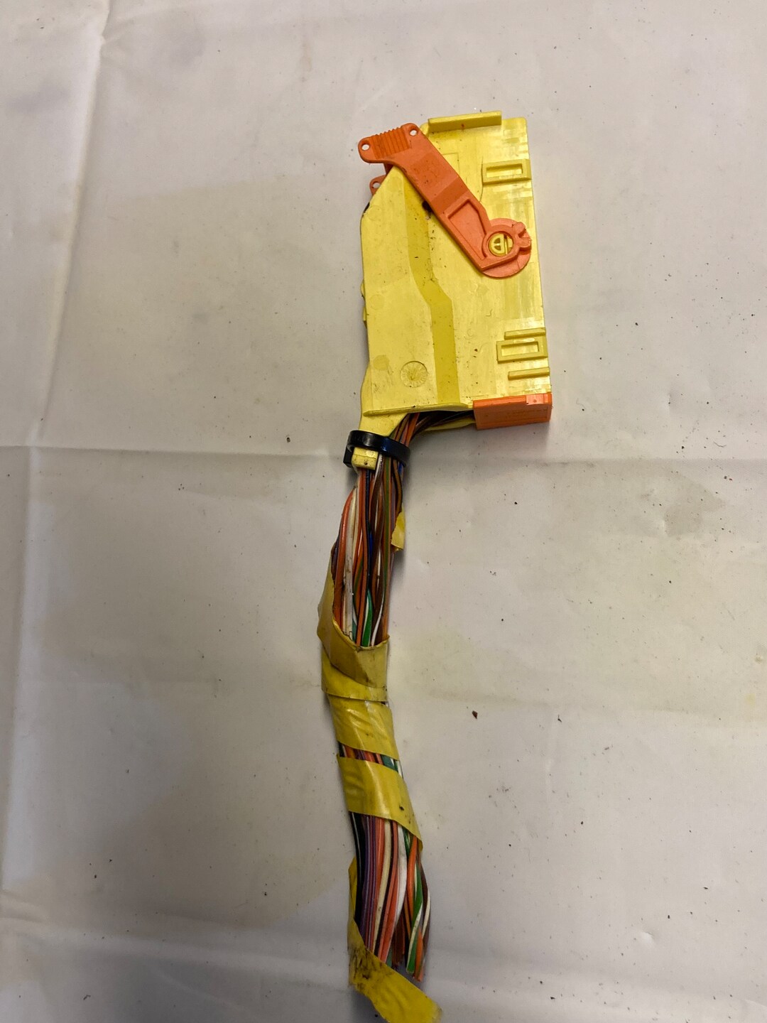 Saab Electrical Plug Connector TYCO 1393460-4 1411035-2 - Etsy