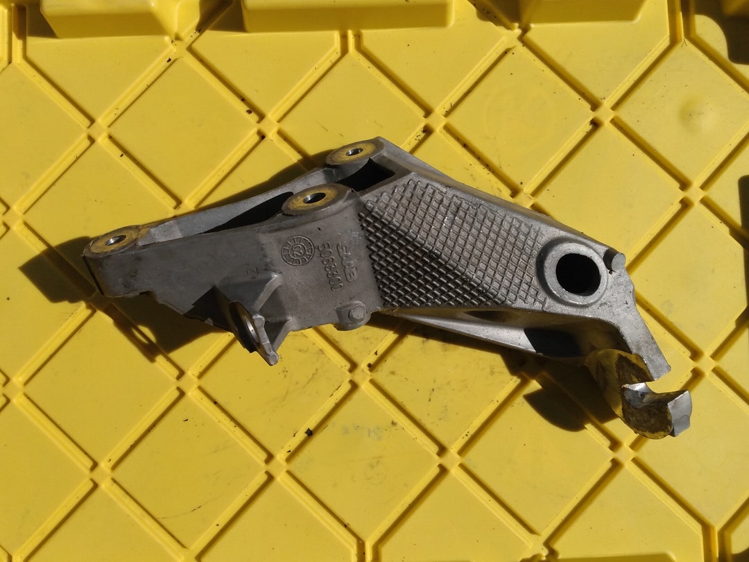 Saab 9 5 Rear Engine Mount Bracket 5063300 - Etsy