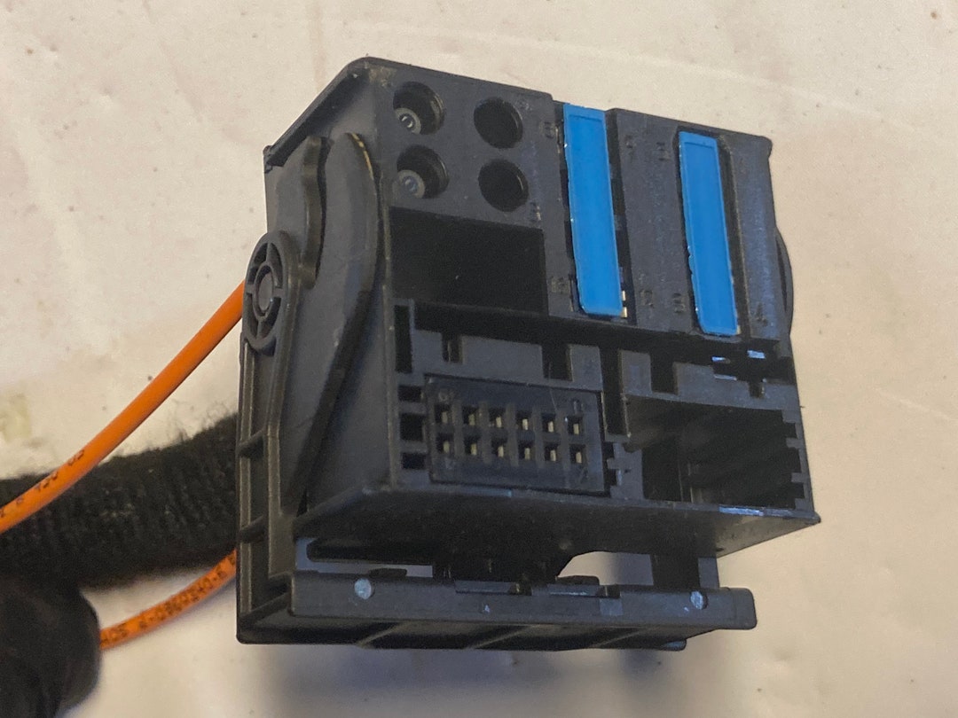 Saab Plug Connector AMP 1241767-2 - Etsy