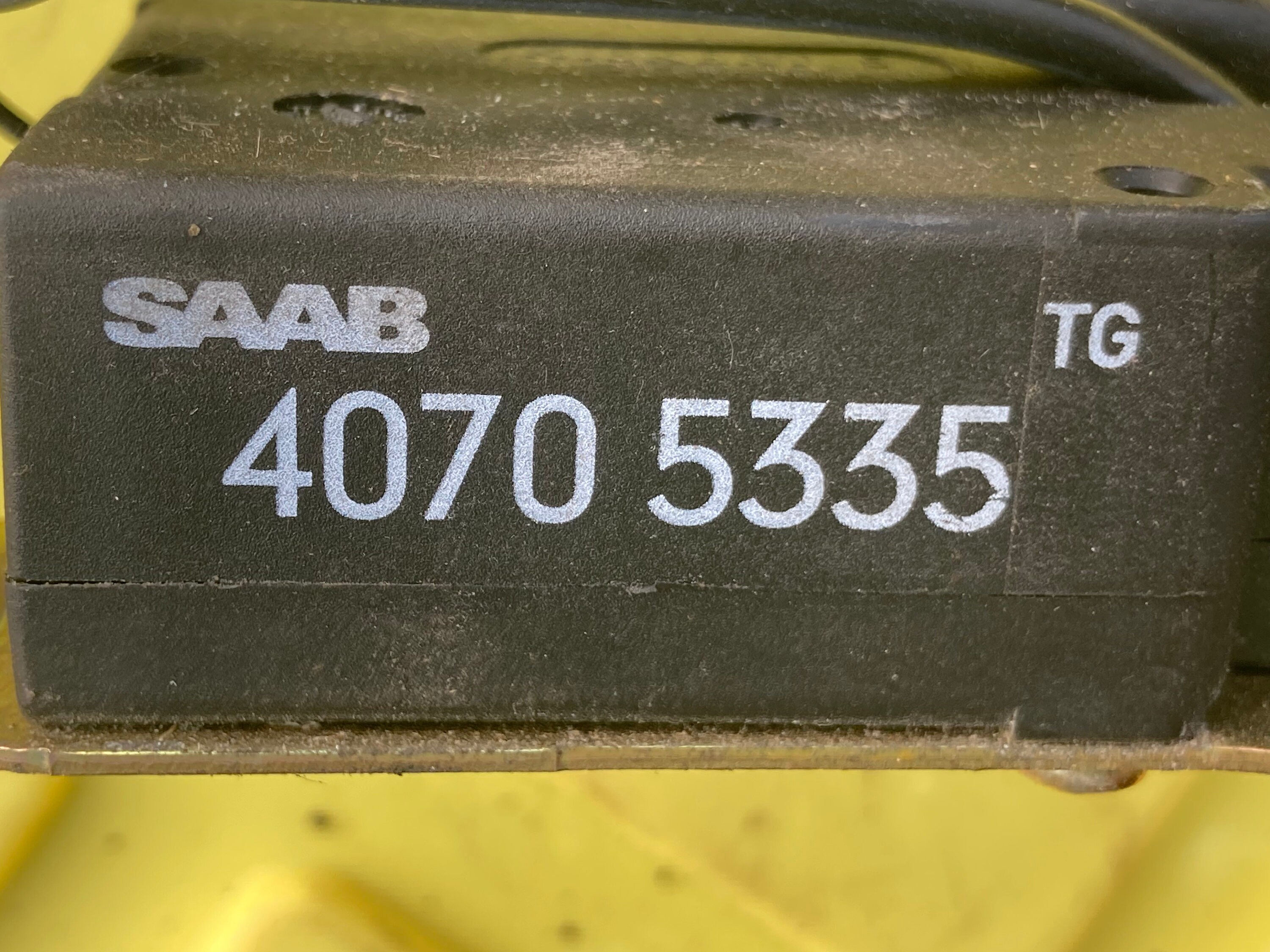 Saab 9000 Rear Hatch Latch and Actuator 40705335 4556916 - Etsy