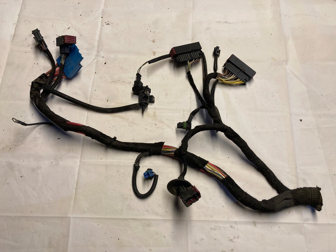 Saab 9 5 Engine Bay Electrical Plug Connectors 4114427 AMP 964742-1 ...